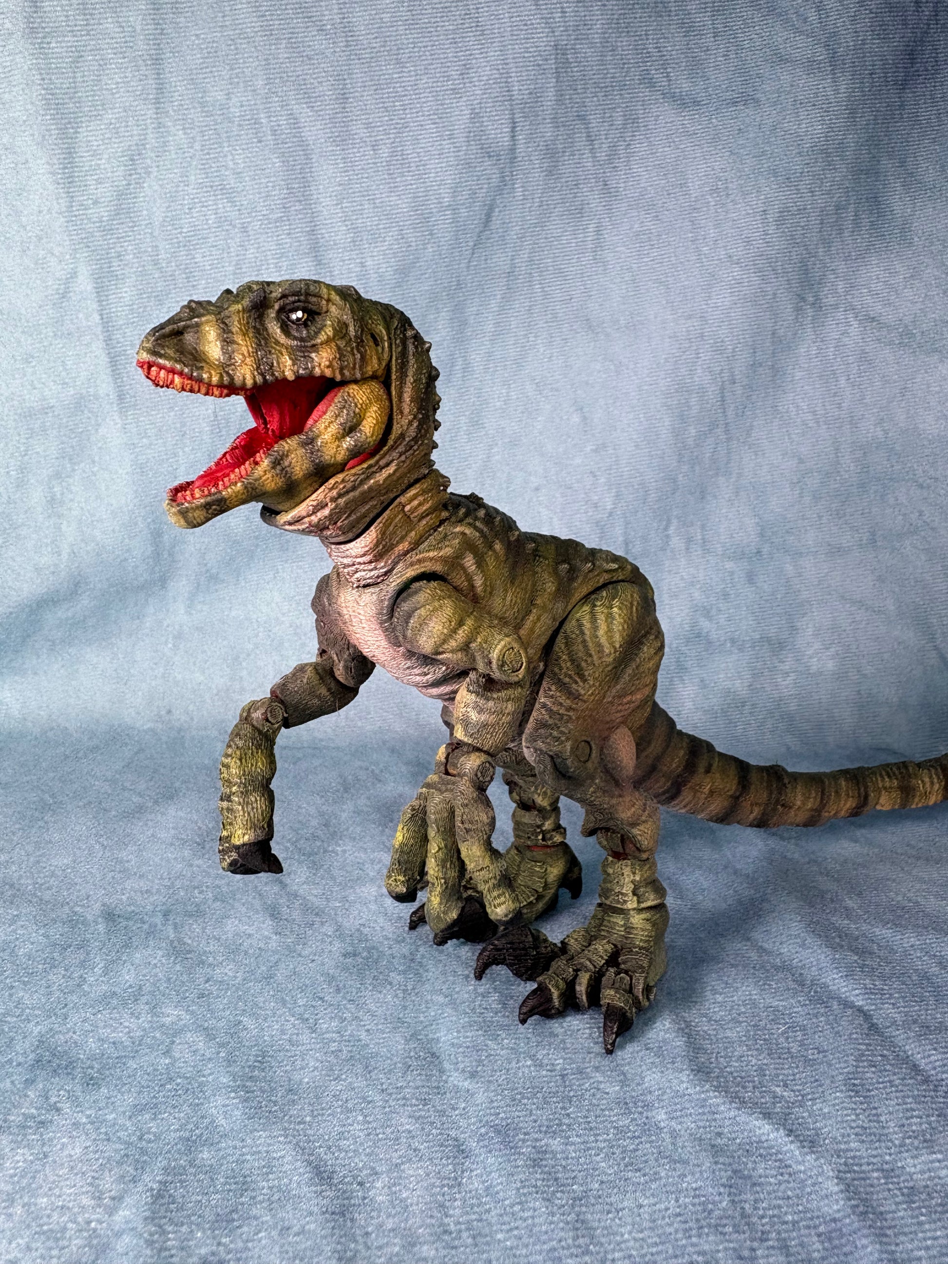 Cheesy 90s horror movie Deinonychus (23 Series) – Aulita Heroes